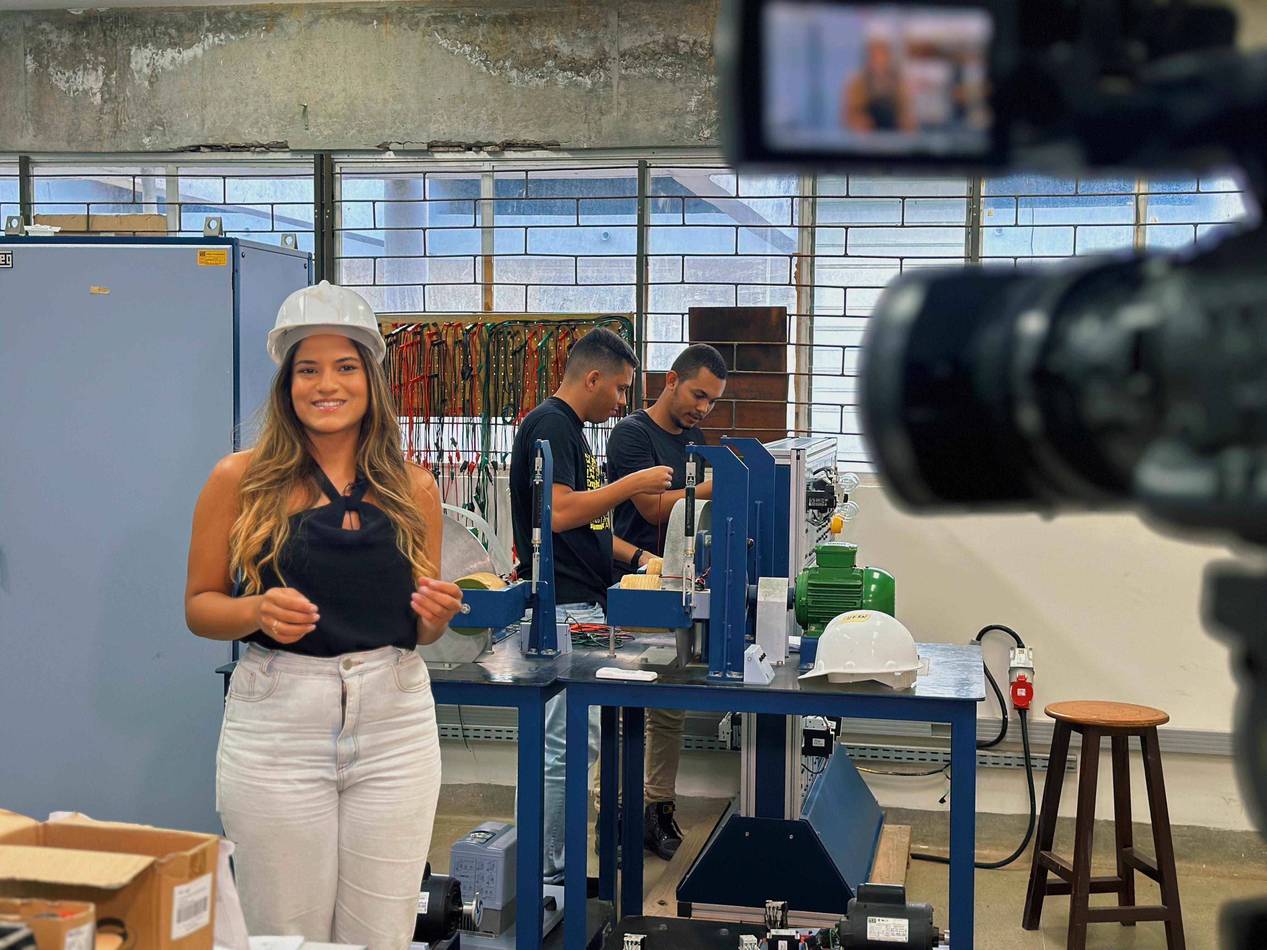 Por Dentro do Campus visita Departamento de Engenharia Elétrica ...